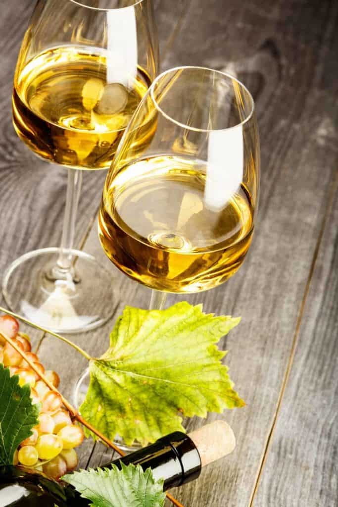 Muscat Grape Variety & Wine Profile: Taste & Food Pairings • Winetraveler