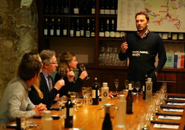 7 Best Paris Wine Tastings, Wine Tours & Day Trips 2024